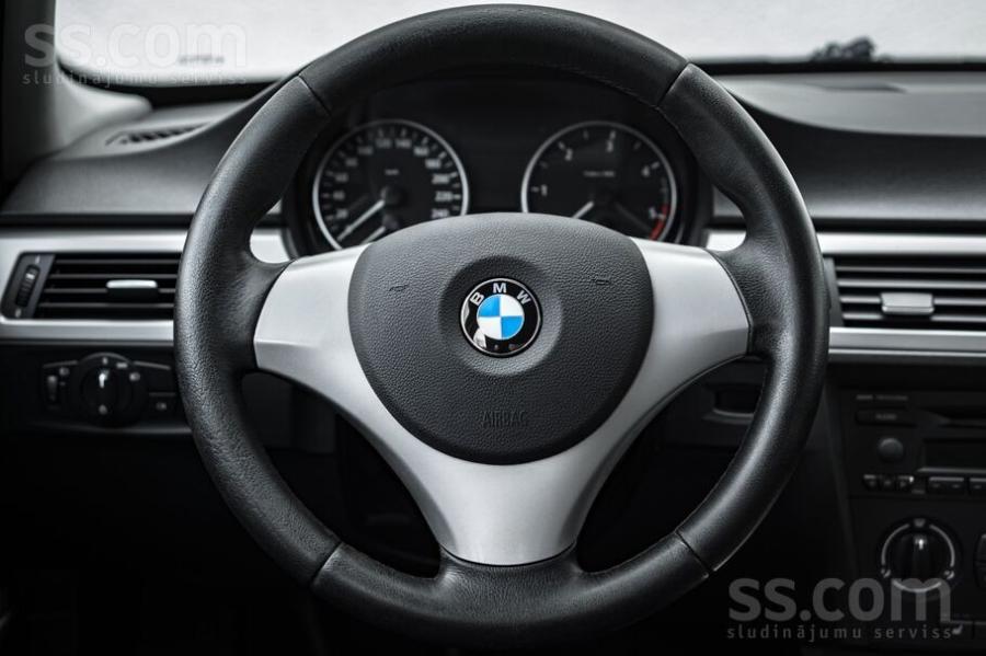 Black BMW 320 2006 in Riga, with an engine capacity of 2.00 L and mileage of 367 thousand km for 3850 €, photo 18 on AUTOMOTO.COM.LV
