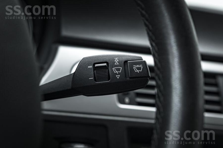 Black BMW 320 2006 in Riga, with an engine capacity of 2.00 L and mileage of 367 thousand km for 3850 €, photo 19 on AUTOMOTO.COM.LV