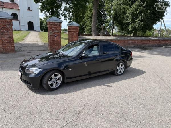 Melns BMW 320 2006 Raseiniai, ar dzinēja tilpumu 2.00 L un nobraukumu 268 tūkst. km par 1290 €, foto 1 vietnē AUTOMOTO.COM.LV