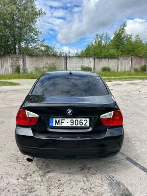 Melns BMW 320 2006 Jelgava, ar dzinēja tilpumu 2.00 L un nobraukumu 338 tūkst. km par 4000 €, foto 5 vietnē AUTOMOTO.COM.LV