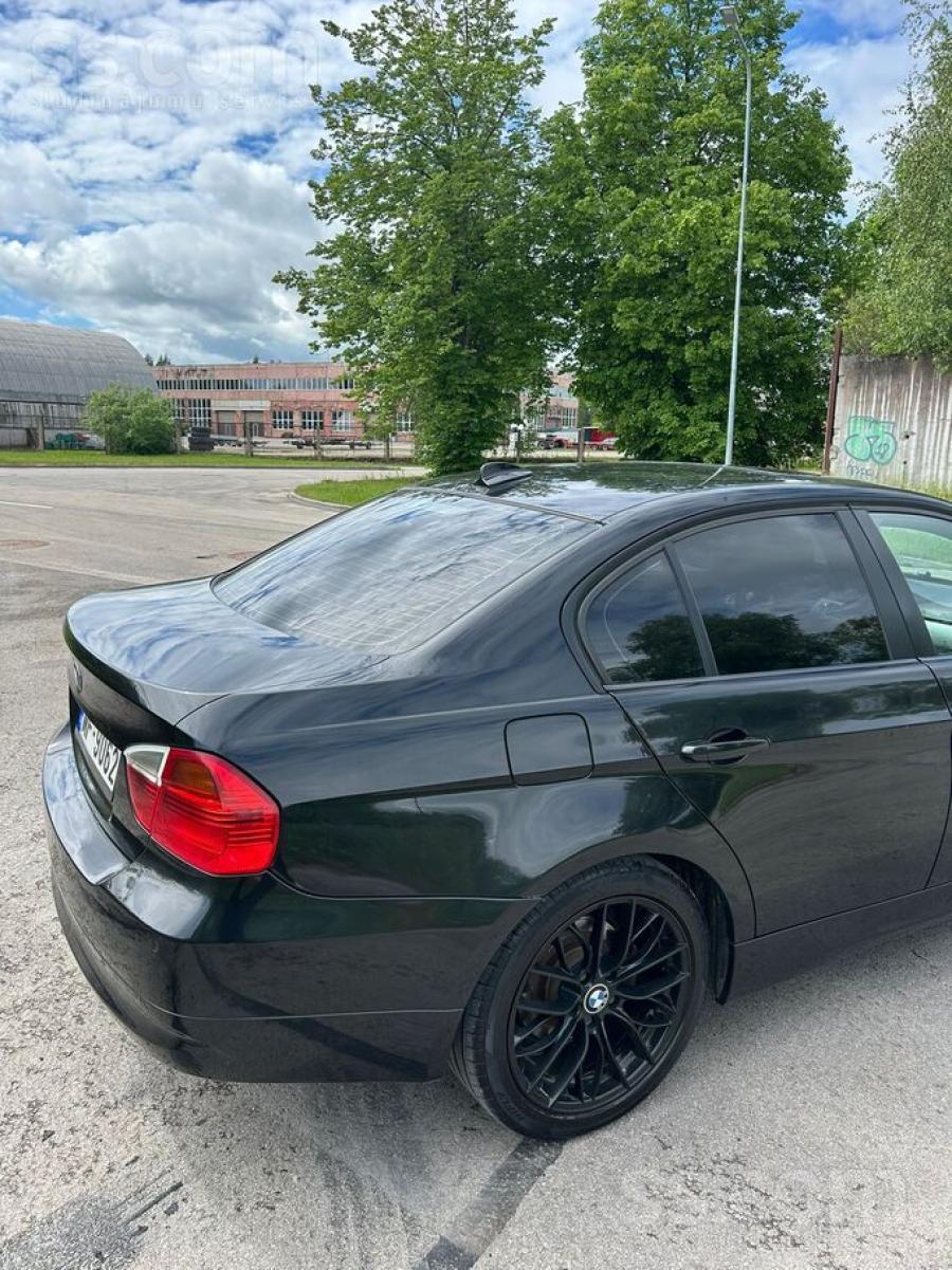 Melns BMW 320 2006 Jelgava, ar dzinēja tilpumu 2.00 L un nobraukumu 338 tūkst. km par 4000 €, foto 6 vietnē AUTOMOTO.COM.LV