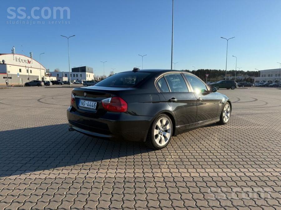 Melns BMW 320 2006 Rīga, ar dzinēja tilpumu 2.00 L un nobraukumu 253 tūkst. km par 3600 €, foto 4 vietnē AUTOMOTO.COM.LV