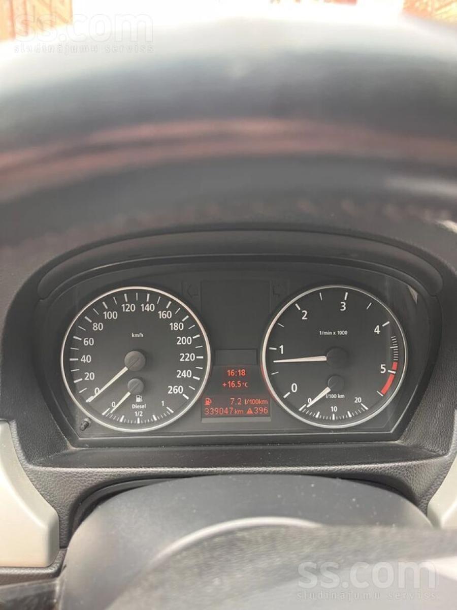 Black BMW 320 2006 in Riga, with an engine capacity of 2.00 L and mileage of 339 thousand km for 3150 €, photo 9 on AUTOMOTO.COM.LV