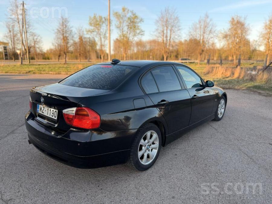 Melns BMW 320 2006 Ogre, ar dzinēja tilpumu 2.00 L un nobraukumu 316 tūkst. km par 3497 €, foto 8 vietnē AUTOMOTO.COM.LV