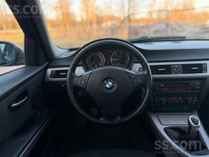 Melns BMW 320 2006 Ogre, ar dzinēja tilpumu 2.00 L un nobraukumu 316 tūkst. km par 3497 €, foto 11 vietnē AUTOMOTO.COM.LV