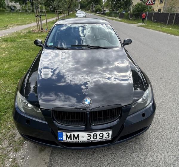 Melns BMW 320 2006 Liepāja, ar dzinēja tilpumu 2.00 L un nobraukumu 345 tūkst. km par 3100 €, foto 1 vietnē AUTOMOTO.COM.LV