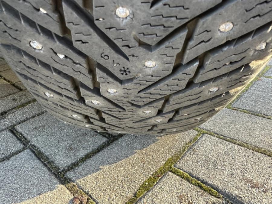 Melns BMW 320 2006 Rīga, ar dzinēja tilpumu 2.00 L un nobraukumu 328 tūkst. km par 3990 €, foto 3 vietnē AUTOMOTO.COM.LV