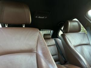 Melns BMW 320 2006 Rīga, ar dzinēja tilpumu 2.00 L un nobraukumu 328 tūkst. km par 3990 €, foto 7 vietnē AUTOMOTO.COM.LV