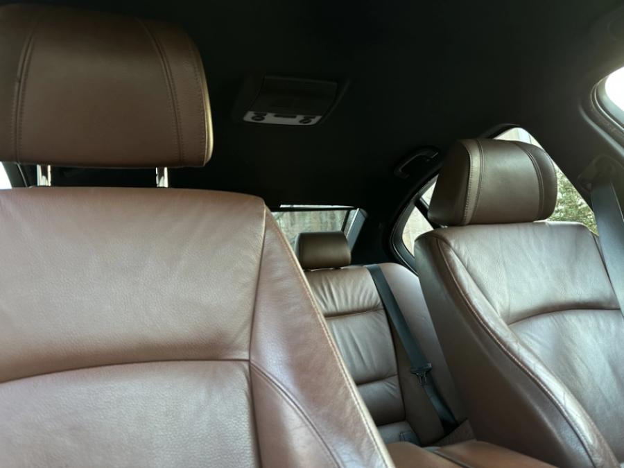 Melns BMW 320 2006 Rīga, ar dzinēja tilpumu 2.00 L un nobraukumu 328 tūkst. km par 3990 €, foto 7 vietnē AUTOMOTO.COM.LV