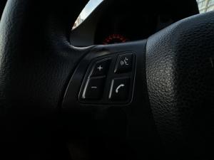 Melns BMW 320 2006 Rīga, ar dzinēja tilpumu 2.00 L un nobraukumu 328 tūkst. km par 3990 €, foto 20 vietnē AUTOMOTO.COM.LV