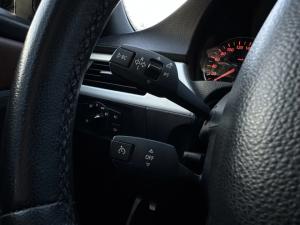 Melns BMW 320 2006 Rīga, ar dzinēja tilpumu 2.00 L un nobraukumu 328 tūkst. km par 3990 €, foto 21 vietnē AUTOMOTO.COM.LV