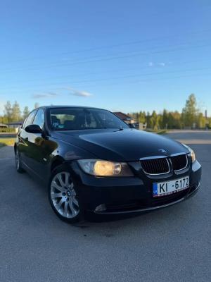 Black BMW 320 2006 in Riga, with an engine capacity of 2.00 L and mileage of 412 thousand km for 3700 €, photo  on AUTOMOTO.COM.LV