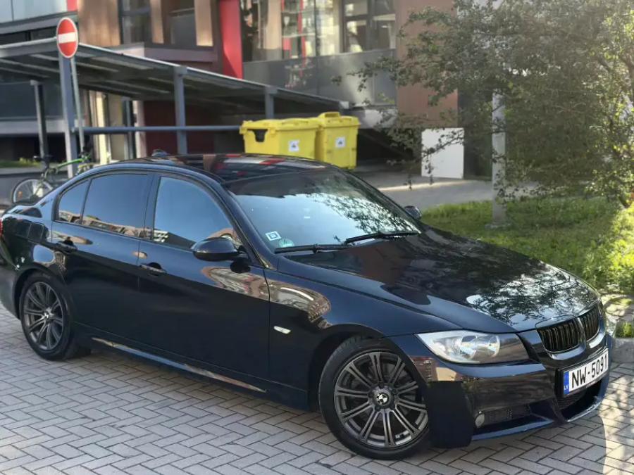 Black BMW 320 2006 in Riga, with an engine capacity of 2.00 L and mileage of 264 thousand km for 3990 €, photo 1 on AUTOMOTO.COM.LV