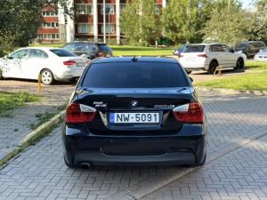 Black BMW 320 2006 in Riga, with an engine capacity of 2.00 L and mileage of 264 thousand km for 3990 €, photo 6 on AUTOMOTO.COM.LV
