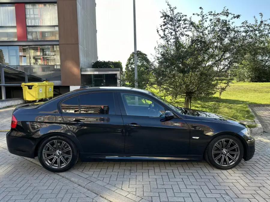 Black BMW 320 2006 in Riga, with an engine capacity of 2.00 L and mileage of 264 thousand km for 3990 €, photo 11 on AUTOMOTO.COM.LV