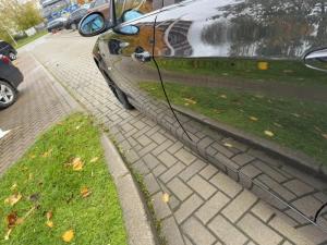 Black BMW 320 2006 in Riga, with an engine capacity of 2.00 L and mileage of 390 thousand km for 4490 €, photo 6 on AUTOMOTO.COM.LV