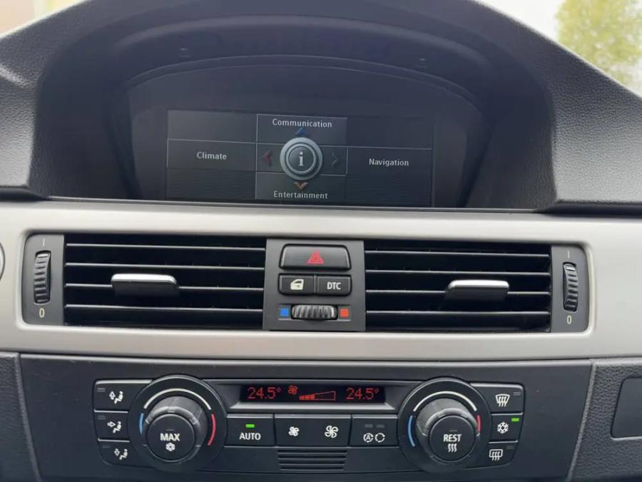Black BMW 320 2006 in Riga, with an engine capacity of 2.00 L and mileage of 390 thousand km for 4490 €, photo 17 on AUTOMOTO.COM.LV