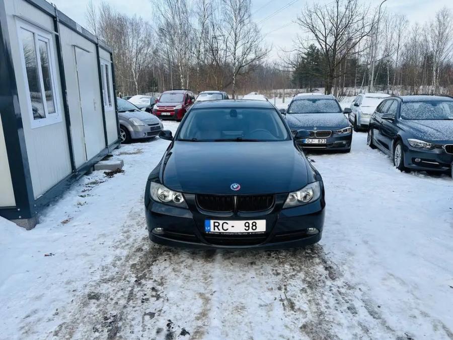 Black BMW 320 2006 in Riga, with an engine capacity of 2.00 L and mileage of 187 thousand km for 3990 €, photo 1 on AUTOMOTO.COM.LV