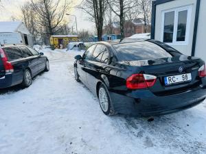 Black BMW 320 2006 in Riga, with an engine capacity of 2.00 L and mileage of 187 thousand km for 3990 €, photo 7 on AUTOMOTO.COM.LV