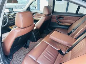 Black BMW 320 2006 in Riga, with an engine capacity of 2.00 L and mileage of 187 thousand km for 3990 €, photo 8 on AUTOMOTO.COM.LV