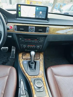 Black BMW 320 2006 in Riga, with an engine capacity of 2.00 L and mileage of 187 thousand km for 3990 €, photo 10 on AUTOMOTO.COM.LV