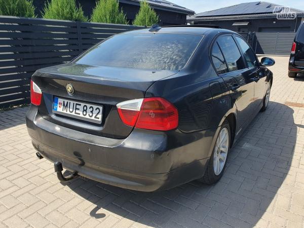Черный БМВ 320 2006 в Каунас, объемом двигателя 2.00 л и пробегом 380 тыс. км за 2350 €, фото 1 на AUTOMOTO.COM.LV