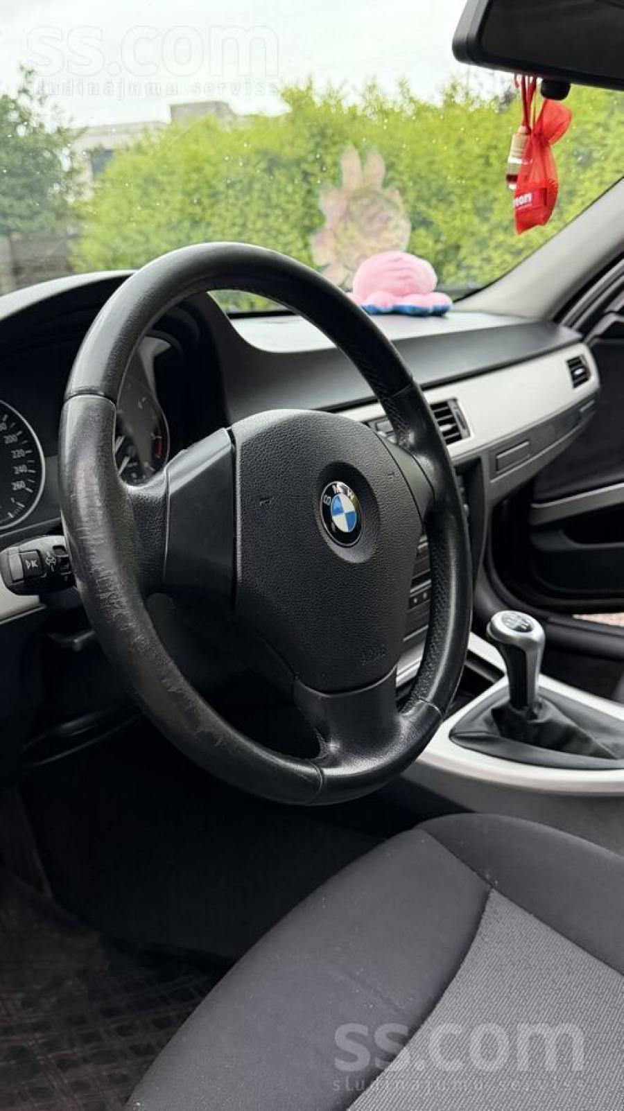 Black BMW 320 2006 in Riga, with an engine capacity of 2.00 L and mileage of 264 thousand km for 3600 €, photo 6 on AUTOMOTO.COM.LV
