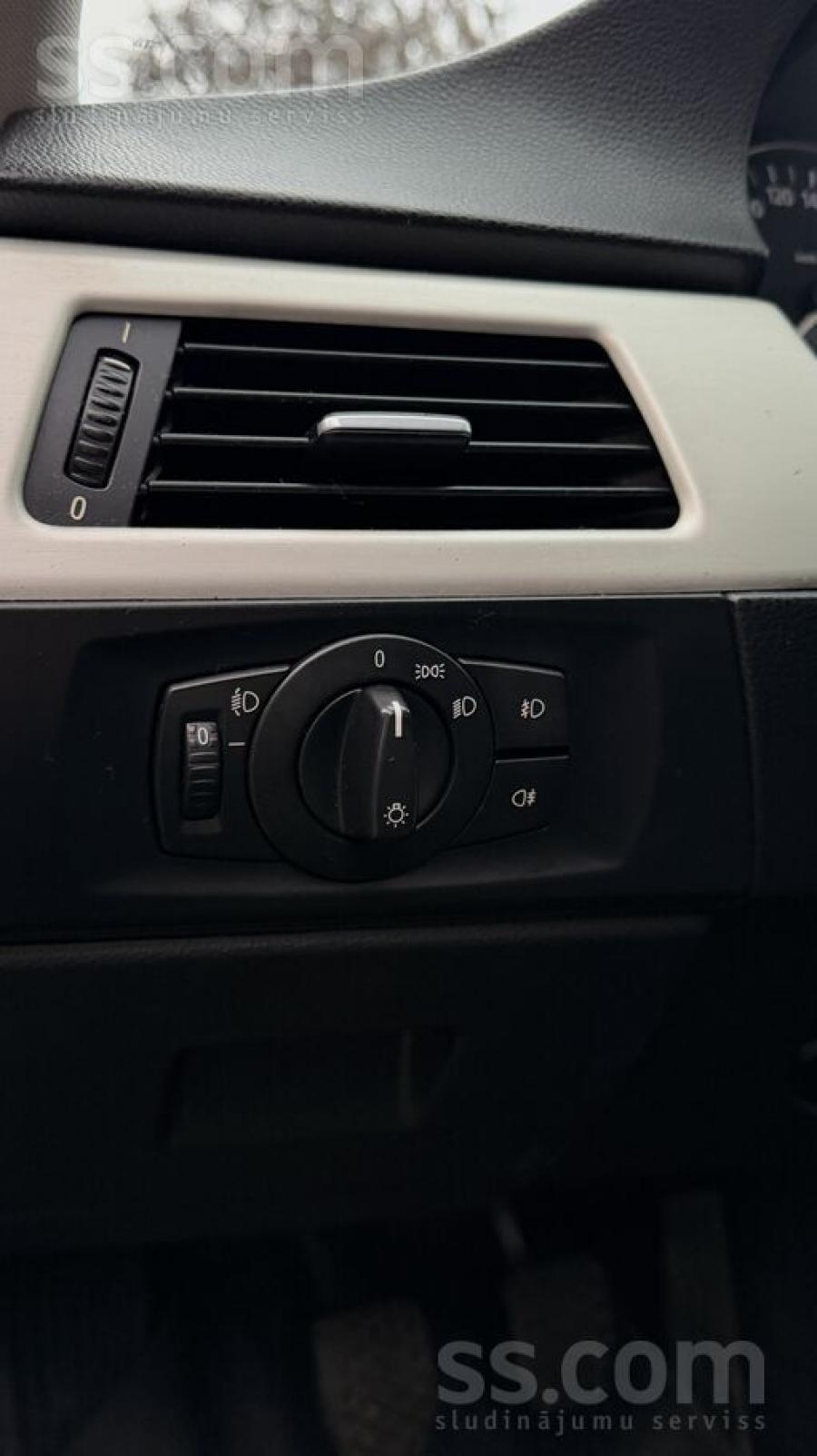 Melns BMW 320 2006 Rīga, ar dzinēja tilpumu 2.00 L un nobraukumu 26 tūkst. km par 3500 €, foto 9 vietnē AUTOMOTO.COM.LV