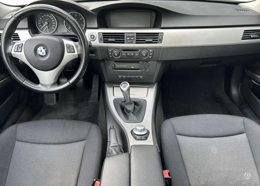 Melns BMW 320 2006 Viļņa, ar dzinēja tilpumu 2.00 L un nobraukumu 377 tūkst. km par 1950 €, foto 11 vietnē AUTOMOTO.COM.LV