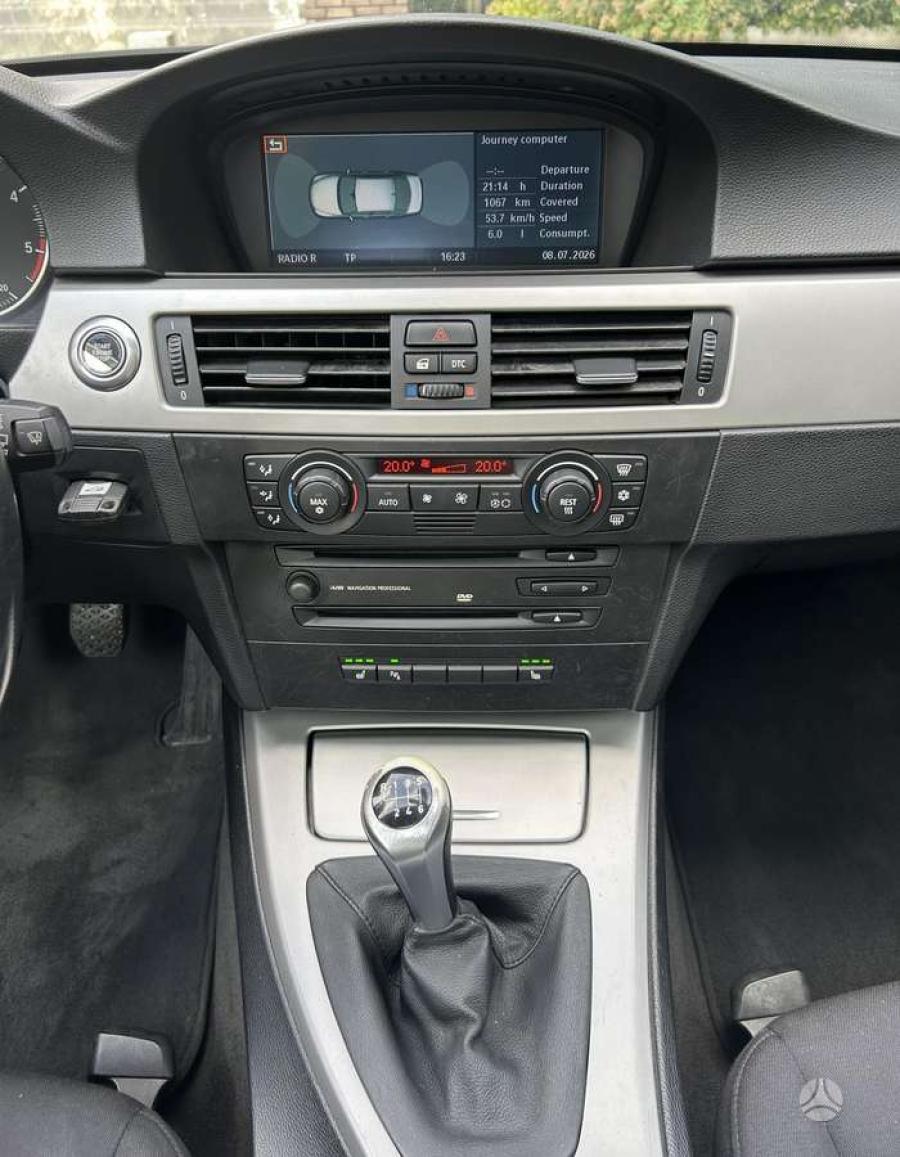 Melns BMW 320 2006 Viļņa, ar dzinēja tilpumu 2.00 L un nobraukumu 377 tūkst. km par 1950 €, foto 13 vietnē AUTOMOTO.COM.LV