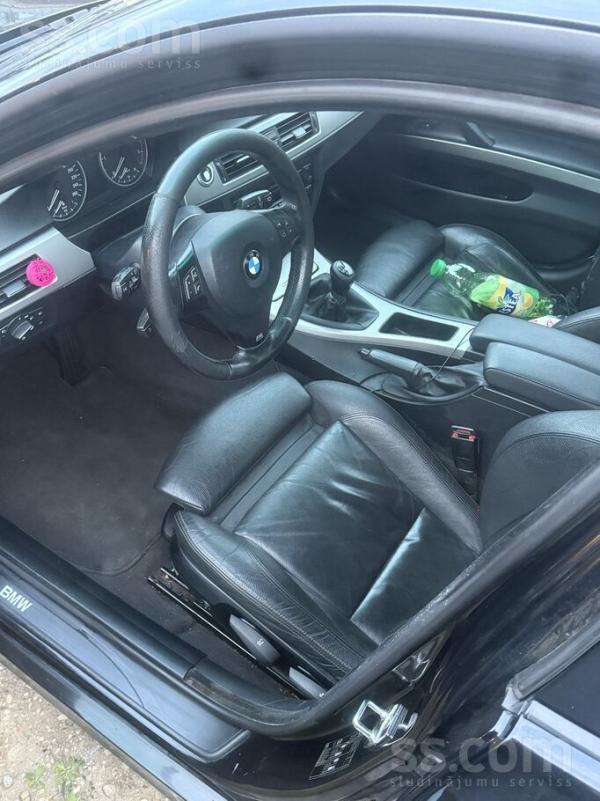 Melns BMW 320 2006 Rīga, ar dzinēja tilpumu 2.00 L un nobraukumu 0 tūkst. km par 4399 €, foto 8 vietnē AUTOMOTO.COM.LV