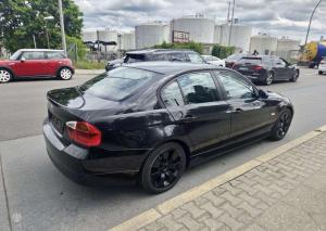 Melns BMW 320 2006 Kauņa, ar dzinēja tilpumu 2.00 L un nobraukumu 266 tūkst. km par 3700 €, foto 5 vietnē AUTOMOTO.COM.LV