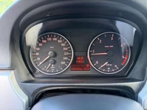 Melns BMW 320 2006 Kauņa, ar dzinēja tilpumu 2.00 L un nobraukumu 337 tūkst. km par 4900 €, foto 19 vietnē AUTOMOTO.COM.LV