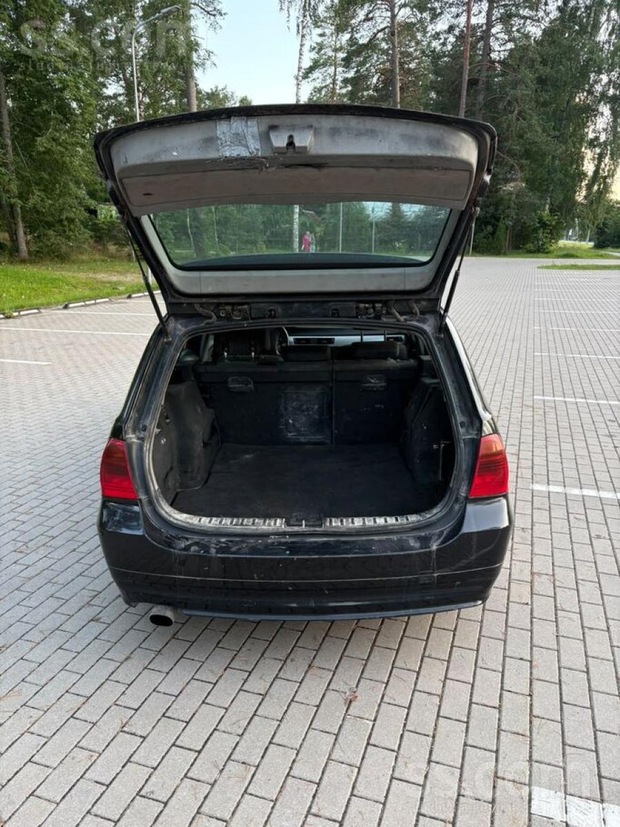 Black BMW 320 2006 in Riga, with an engine capacity of 2.00 L and mileage of 380 thousand km for 2200 €, photo 7 on AUTOMOTO.COM.LV