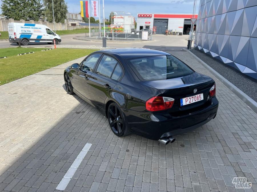 Melns BMW 320 2006 Šilutė, ar dzinēja tilpumu 2.00 L un nobraukumu 263 tūkst. km par 3499 €, foto 5 vietnē AUTOMOTO.COM.LV