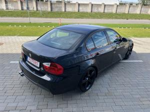 Melns BMW 320 2006 Šilutė, ar dzinēja tilpumu 2.00 L un nobraukumu 263 tūkst. km par 3499 €, foto 7 vietnē AUTOMOTO.COM.LV