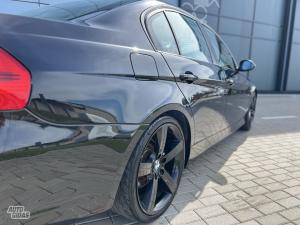 Melns BMW 320 2006 Šilutė, ar dzinēja tilpumu 2.00 L un nobraukumu 263 tūkst. km par 3499 €, foto 15 vietnē AUTOMOTO.COM.LV