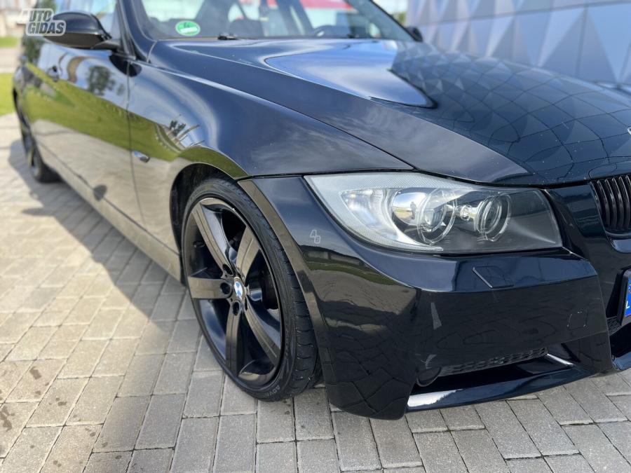 Melns BMW 320 2006 Šilutė, ar dzinēja tilpumu 2.00 L un nobraukumu 263 tūkst. km par 3499 €, foto 16 vietnē AUTOMOTO.COM.LV