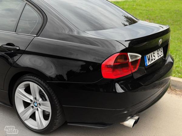 БМВ 320 2006 в Каунас на AUTOMOTO.COM.LV Черный БМВ 320 2006 в Каунас, объемом двигателя 2.00 л и пробегом 320 тыс. км за 4500 €, фото 8 на AUTOMOTO.COM.LV
