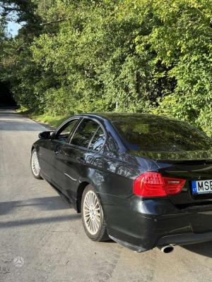 Melns BMW 320 2006 Viļņa, ar dzinēja tilpumu 2.00 L un nobraukumu 343 tūkst. km par 3800 €, foto 5 vietnē AUTOMOTO.COM.LV