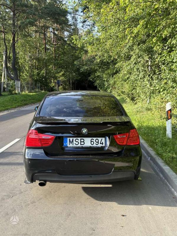 Melns BMW 320 2006 Viļņa, ar dzinēja tilpumu 2.00 L un nobraukumu 343 tūkst. km par 3800 €, foto 6 vietnē AUTOMOTO.COM.LV