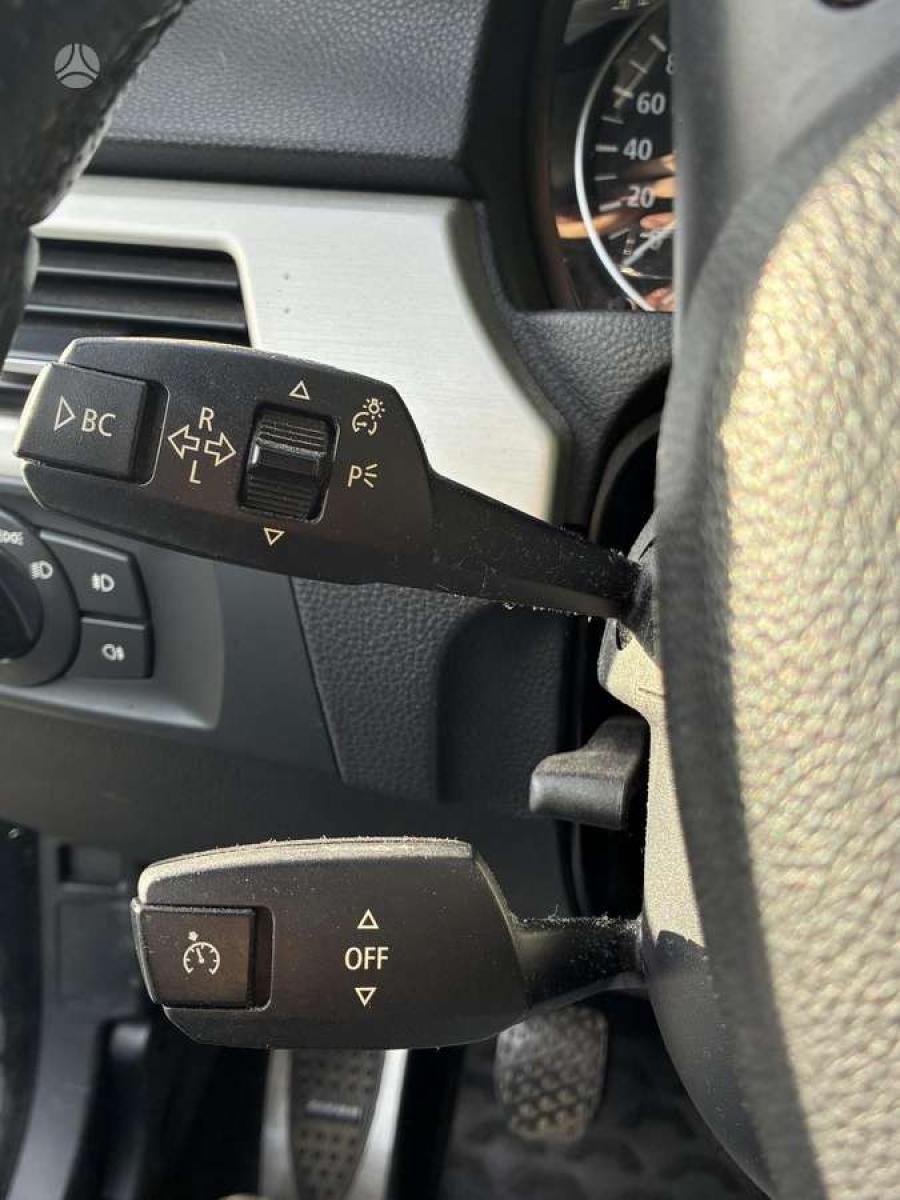 Melns BMW 320 2006 Viļņa, ar dzinēja tilpumu 2.00 L un nobraukumu 343 tūkst. km par 3800 €, foto 14 vietnē AUTOMOTO.COM.LV