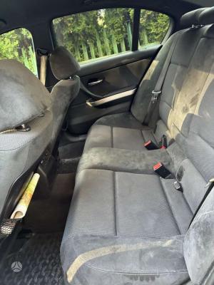 Melns BMW 320 2006 Viļņa, ar dzinēja tilpumu 2.00 L un nobraukumu 343 tūkst. km par 3800 €, foto 19 vietnē AUTOMOTO.COM.LV