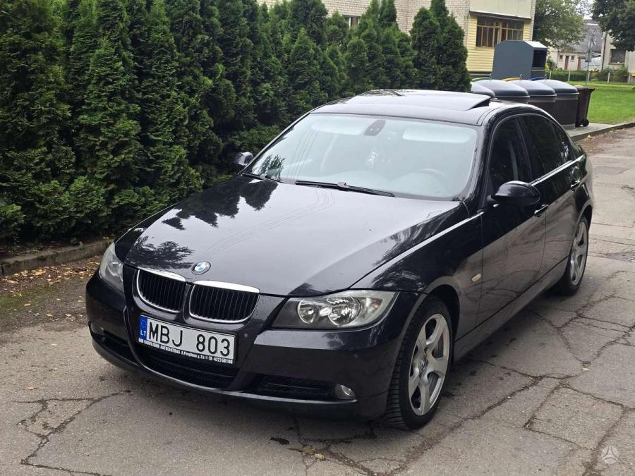 Melns BMW 320 2006 Radviliškis, ar dzinēja tilpumu 2.00 L un nobraukumu 351 tūkst. km par 2900 €, foto 1 vietnē AUTOMOTO.COM.LV