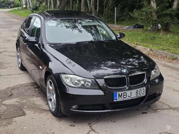Melns BMW 320 2006 Radviliškis, ar dzinēja tilpumu 2.00 L un nobraukumu 351 tūkst. km par 2900 €, foto 3 vietnē AUTOMOTO.COM.LV