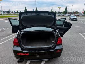 Melns BMW 320 2006 Rīga, ar dzinēja tilpumu 2.00 L un nobraukumu 368 tūkst. km par 4000 €, foto 6 vietnē AUTOMOTO.COM.LV