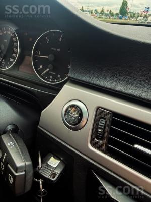 Melns BMW 320 2006 Rīga, ar dzinēja tilpumu 2.00 L un nobraukumu 368 tūkst. km par 4000 €, foto 14 vietnē AUTOMOTO.COM.LV