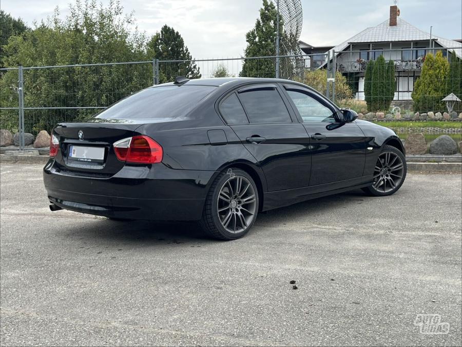 Black BMW 320 2006 in Klaipeda, with an engine capacity of 2.00 L and mileage of 0 thousand km for 2250 €, photo 5 on AUTOMOTO.COM.LV