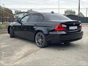 Black BMW 320 2006 in Klaipeda, with an engine capacity of 2.00 L and mileage of 0 thousand km for 2250 €, photo 7 on AUTOMOTO.COM.LV