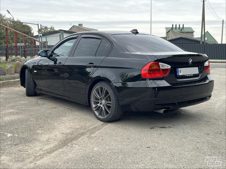 Black BMW 320 2006 in Klaipeda, with an engine capacity of 2.00 L and mileage of 0 thousand km for 2250 €, photo 7 on AUTOMOTO.COM.LV